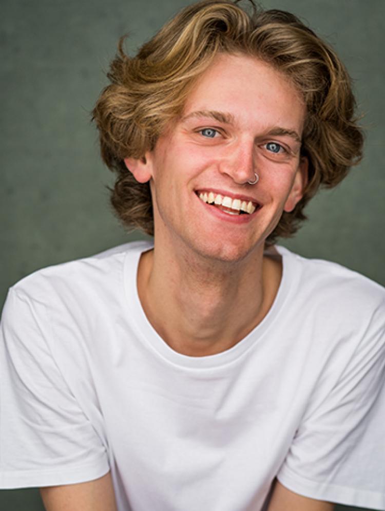 BA Actor-Musician Graduates 2021 | GSA - Guildford School of Acting